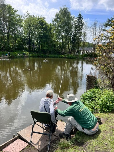 Fishing therapy tackles mental health :: Pennine Care NHS Foundation Trust